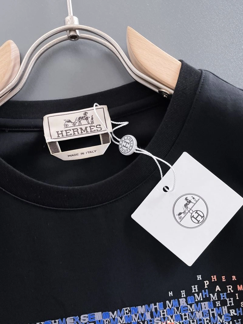 Indistinguishable Hermes T-Shirts