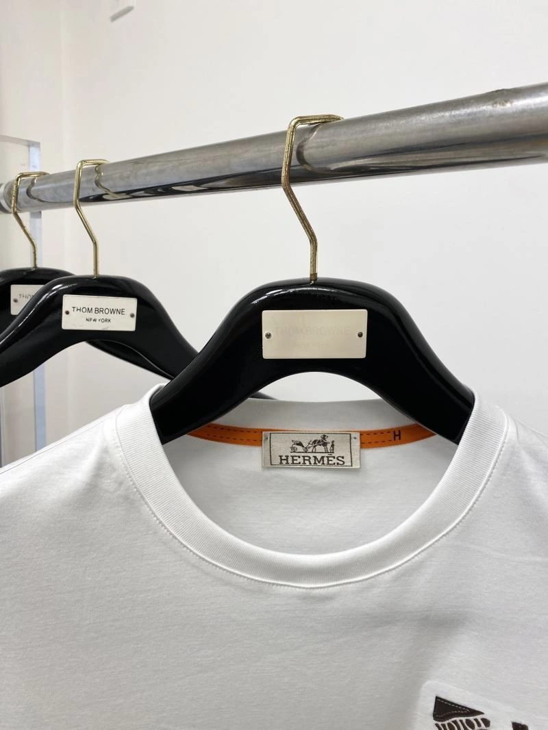 Indistinguishable Hermes T-Shirts