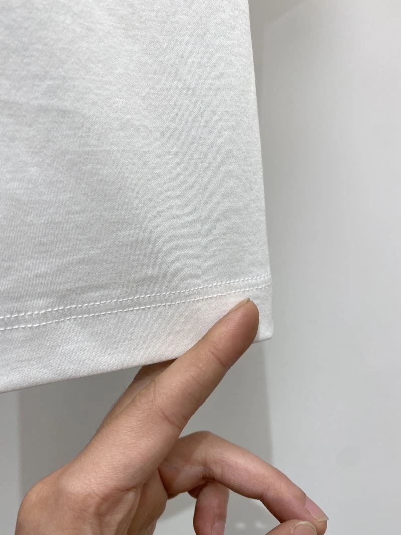 Indistinguishable Hermes T-Shirts