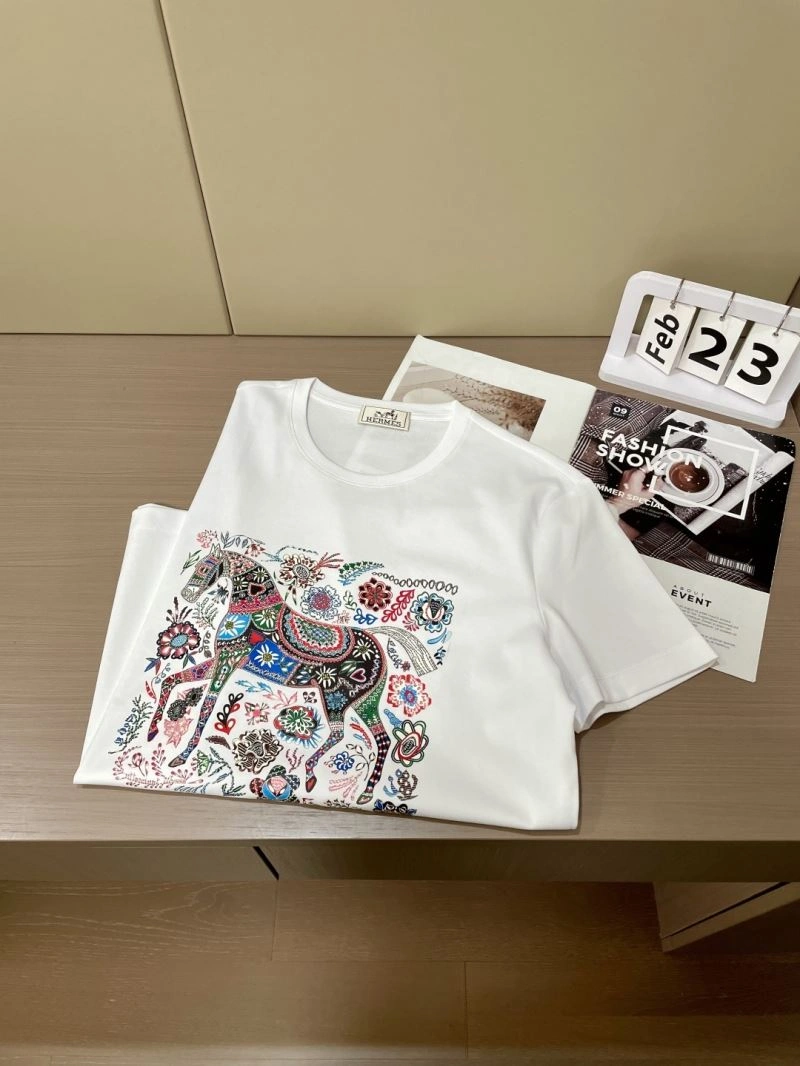 Accurate model Hermes T-Shirts