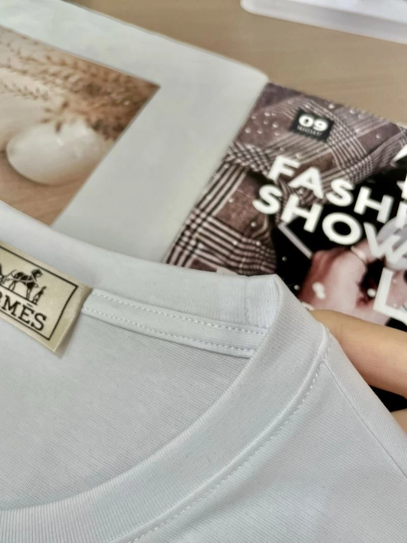Indistinguishable Hermes T-Shirts
