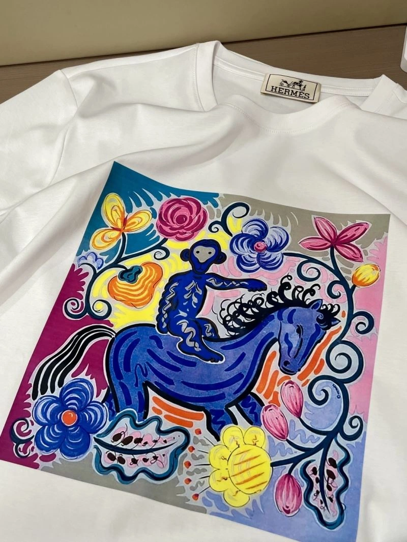 Indistinguishable Hermes T-Shirts