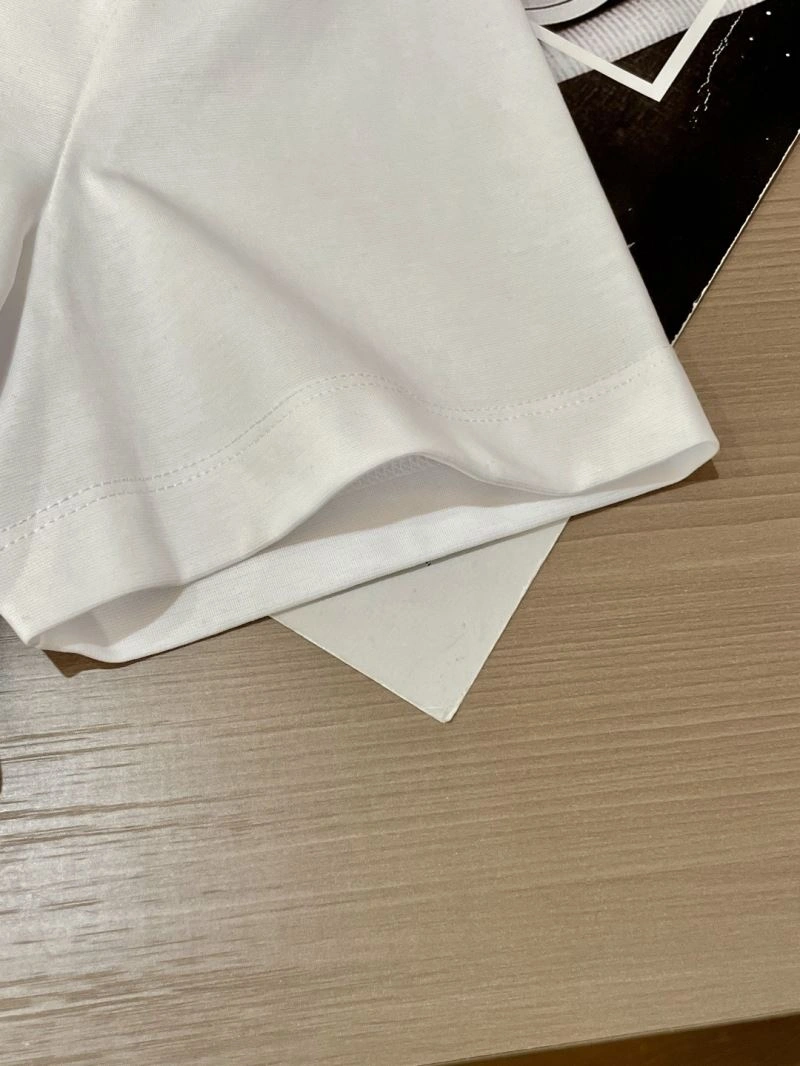 Indistinguishable Hermes T-Shirts