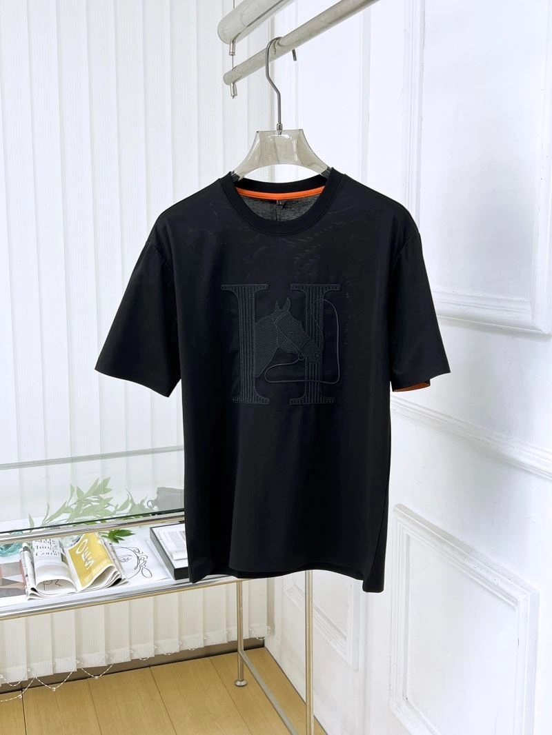 Accurate model Hermes T-Shirts