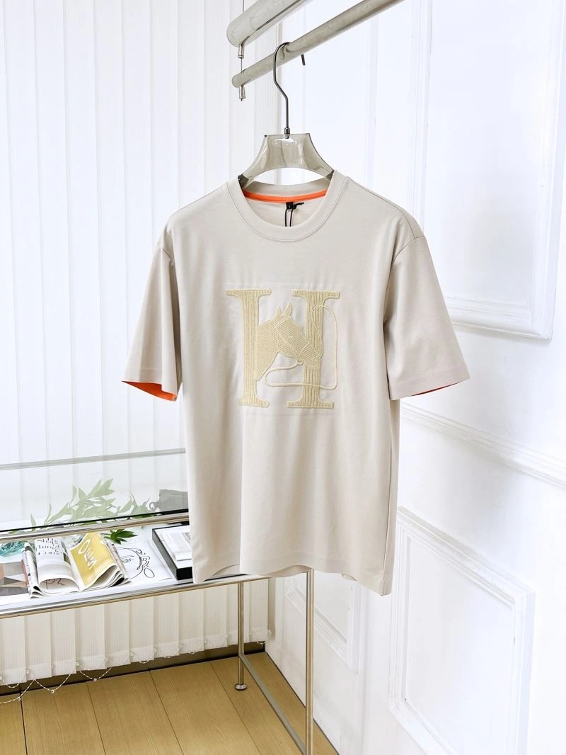 Accurate model Hermes T-Shirts
