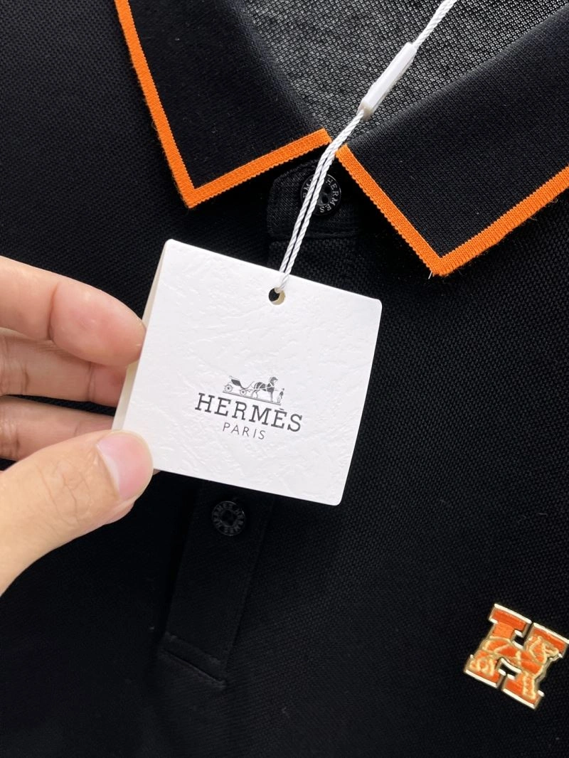 Accurate model Hermes T-Shirts