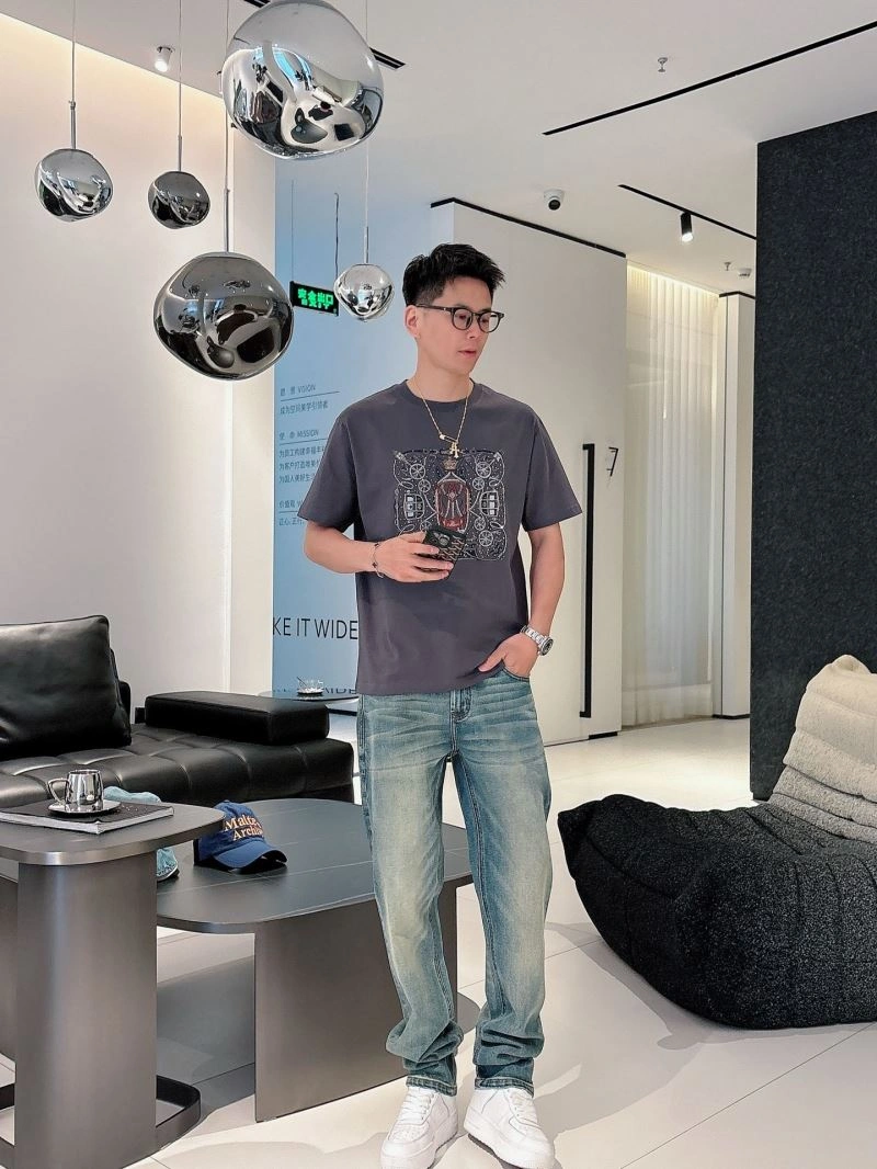 Accurate model Hermes T-Shirts