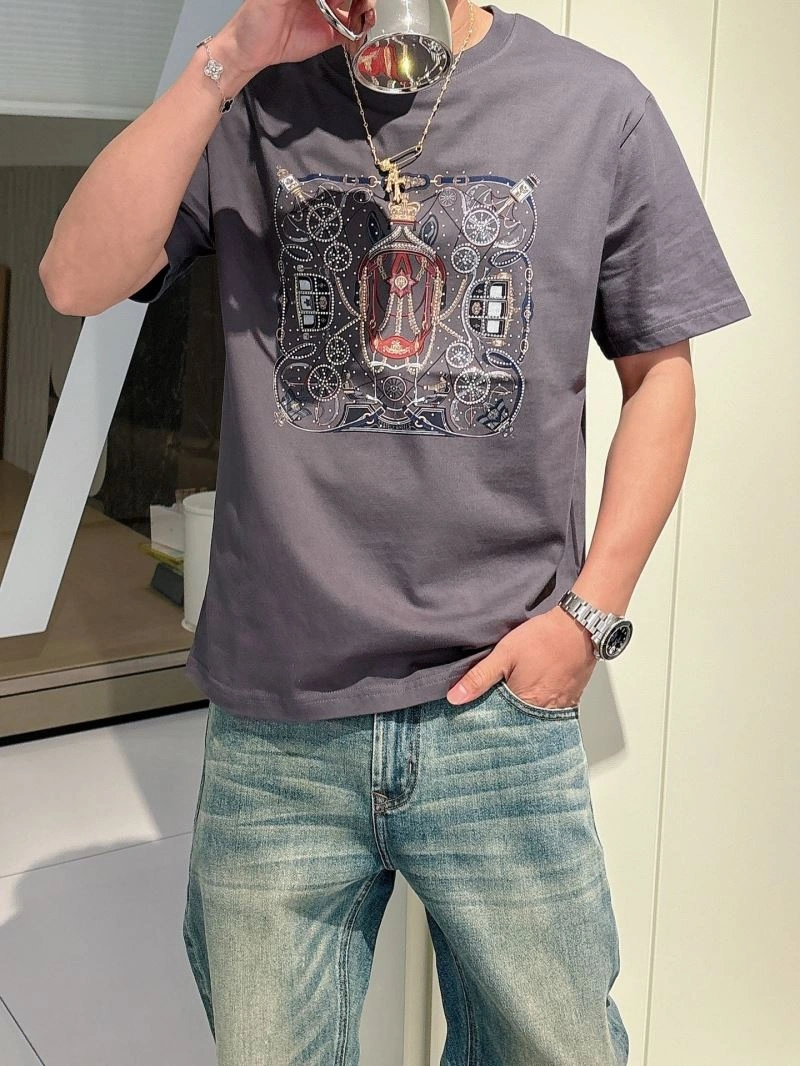 Accurate model Hermes T-Shirts