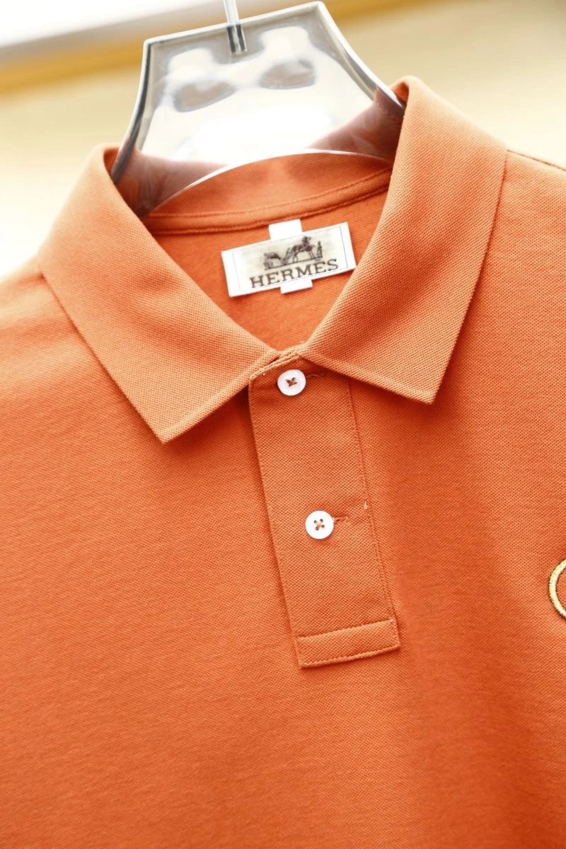 Accurate model Hermes T-Shirts