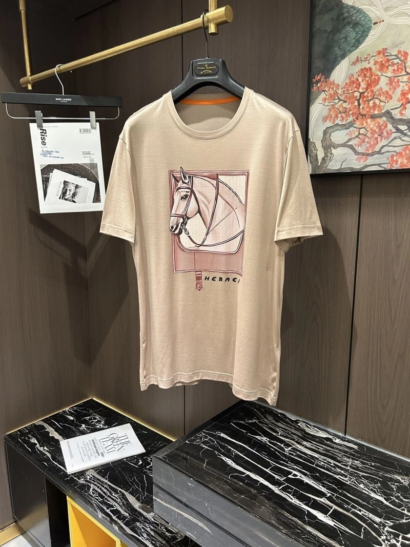 Accurate model Hermes T-Shirts