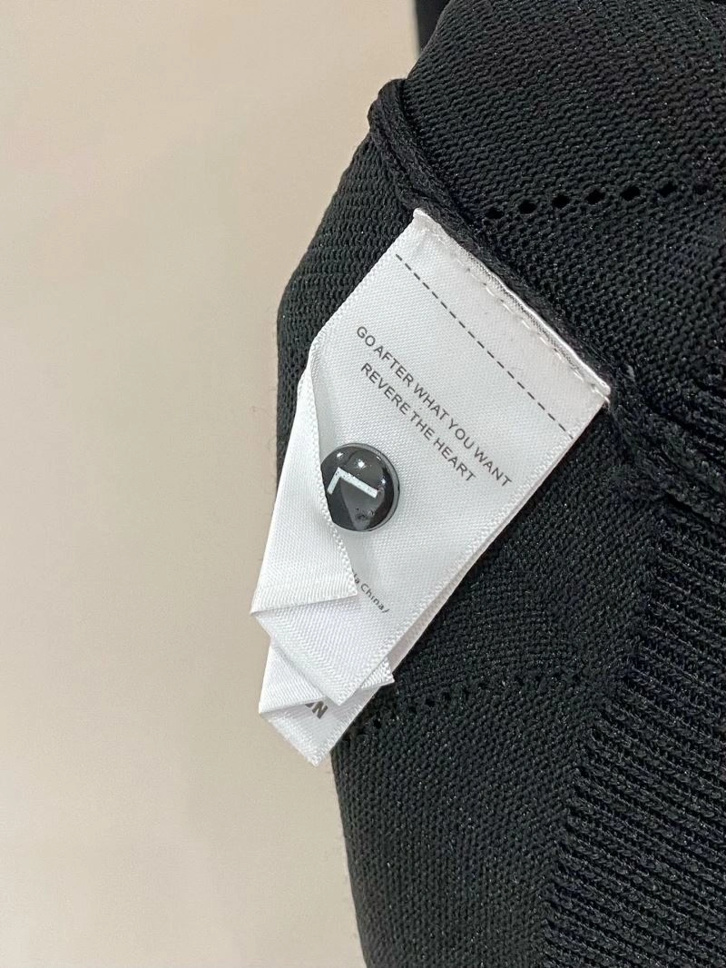 Value-priced Hermes T-Shirts