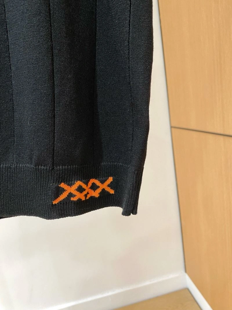 Indistinguishable Hermes T-Shirts