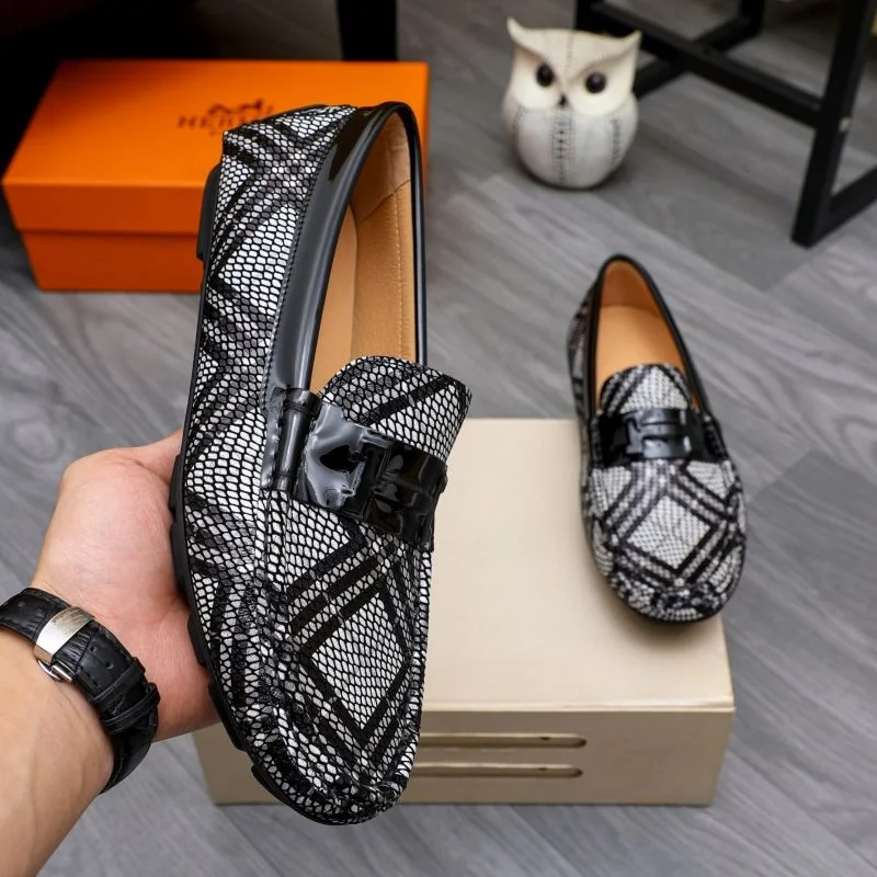 Value-priced Hermes Tods Shoes