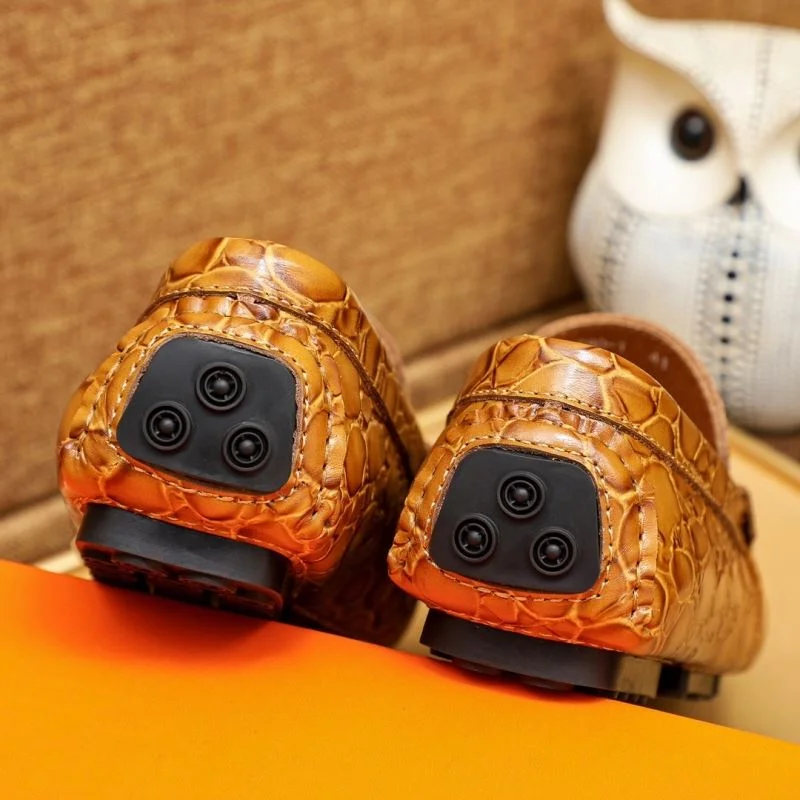 Indistinguishable Hermes Tods Shoes