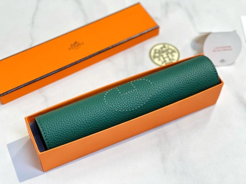 Brand-original Hermes Trays