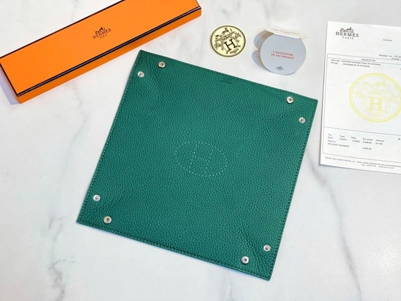 Brand-original Hermes Trays