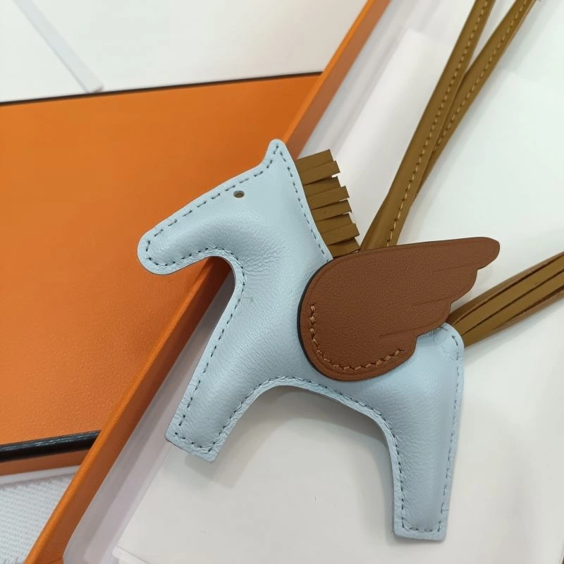 Cut-rate Hermes Trays