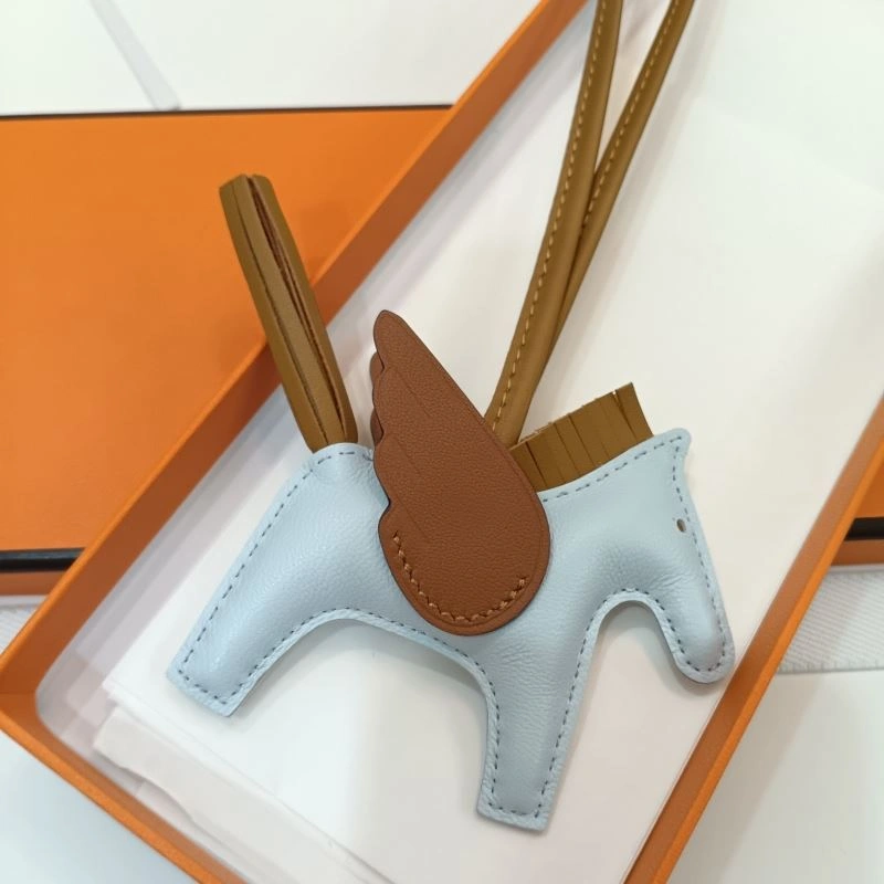 Cut-rate Hermes Trays