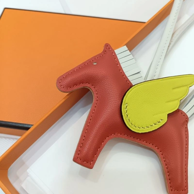 Cut-rate Hermes Trays