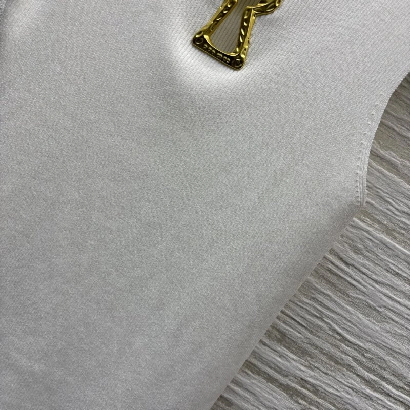 Indistinguishable Hermes Vest