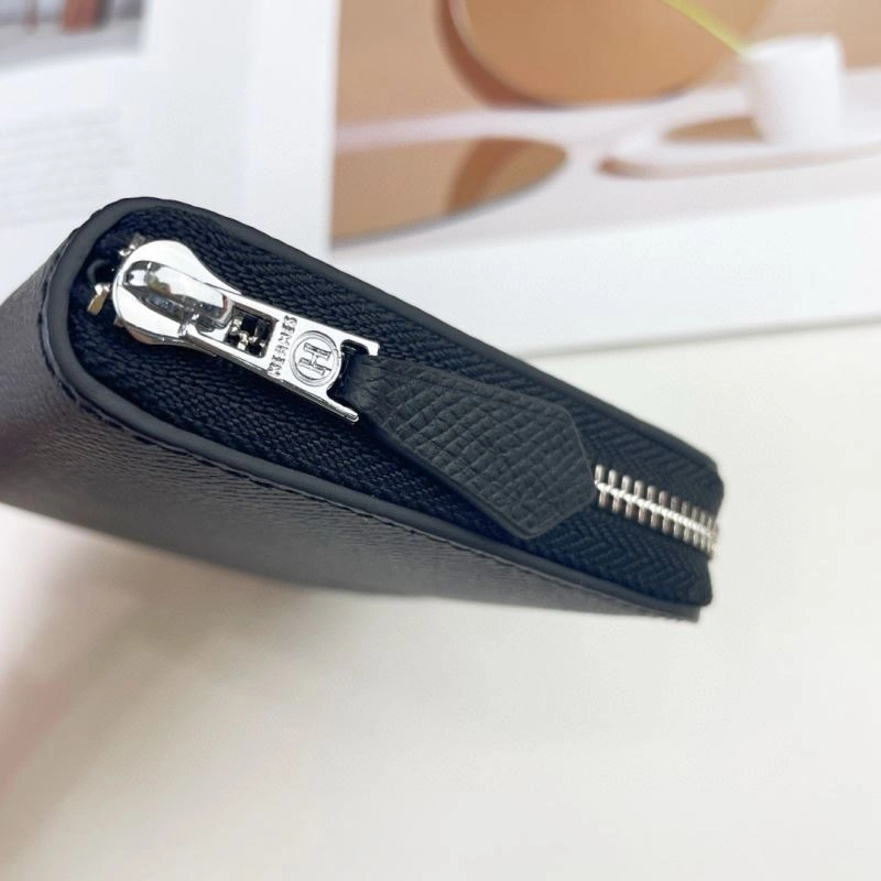 Indistinguishable Hermes Wallets Purse