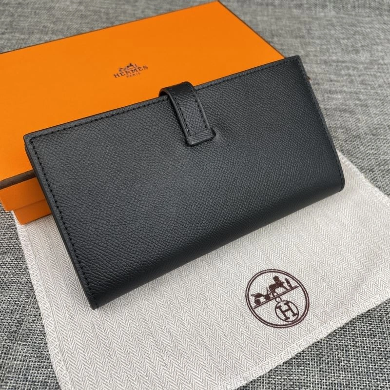 Accurate model Hermes Wallets Purse