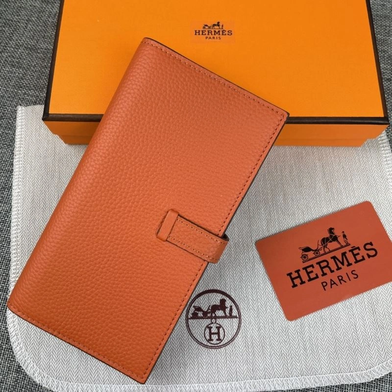 Indistinguishable Hermes Wallets Purse