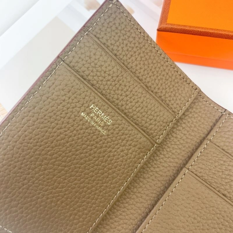 Accurate model Hermes Wallets Purse