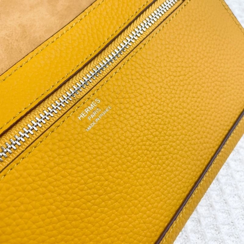 Indistinguishable Hermes Wallets Purse