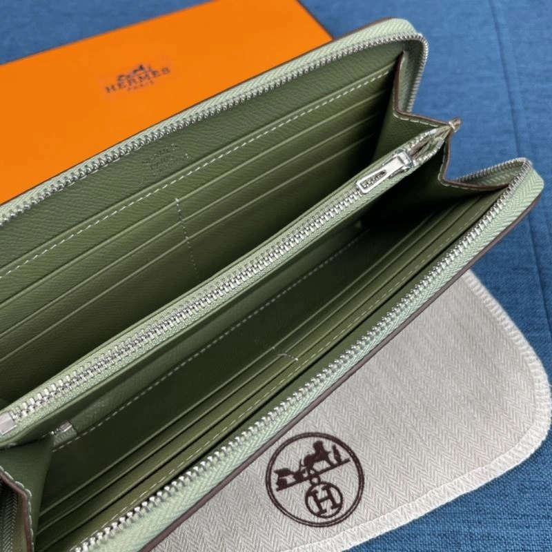 Indistinguishable Hermes Wallets Purse