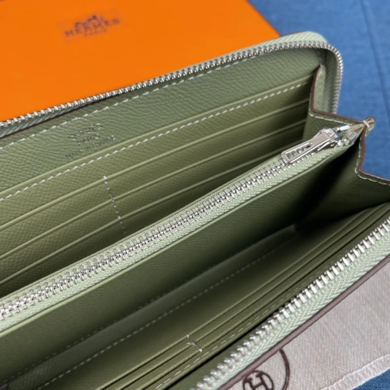 Indistinguishable Hermes Wallets Purse
