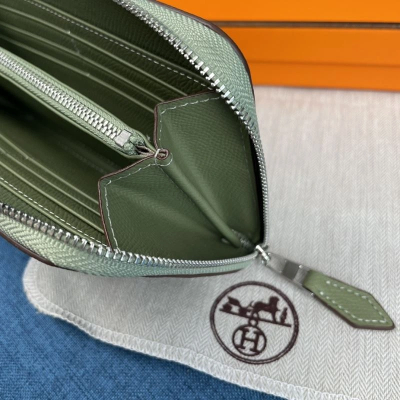 Indistinguishable Hermes Wallets Purse
