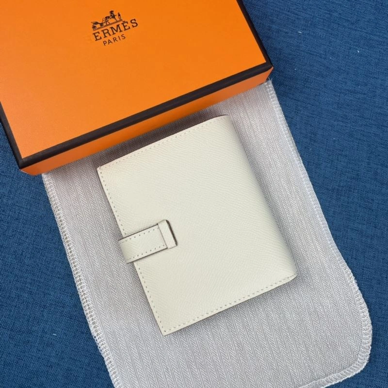 Indistinguishable Hermes Wallets Purse