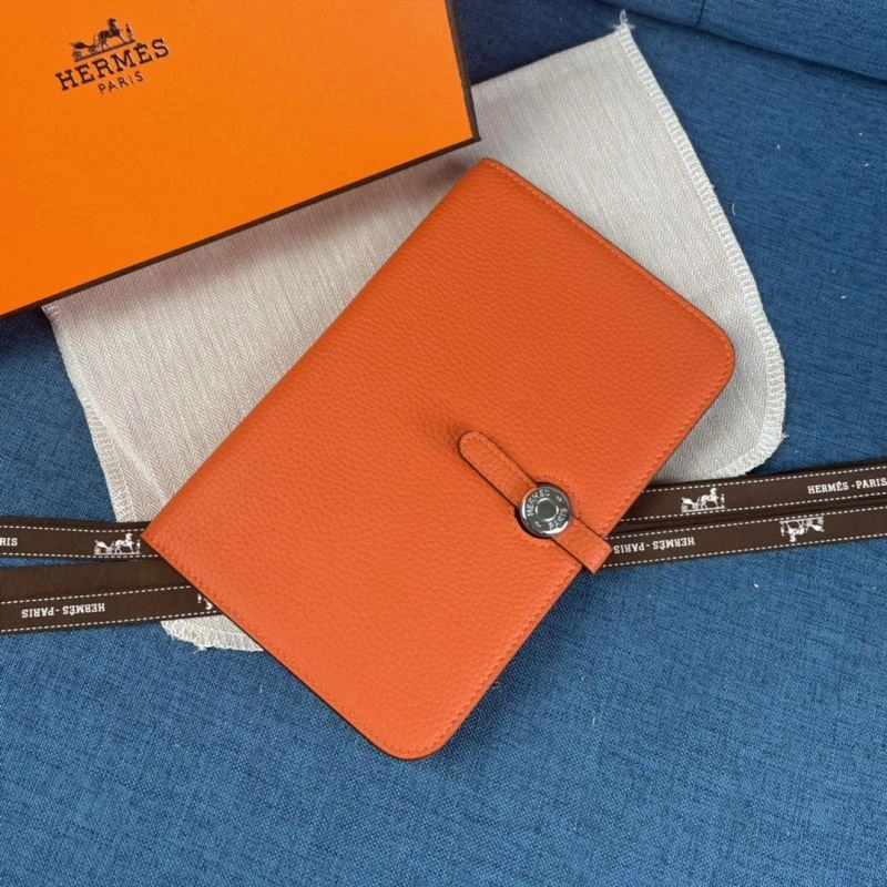 Accurate model Hermes Wallets Purse