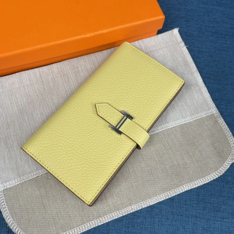 Indistinguishable Hermes Wallets Purse