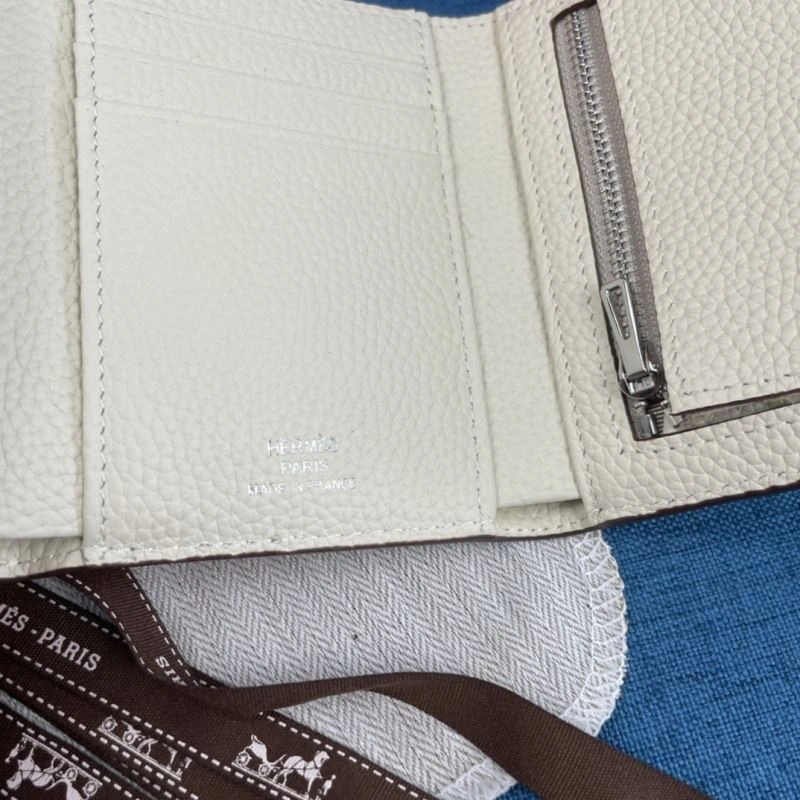 Indistinguishable Hermes Wallets Purse