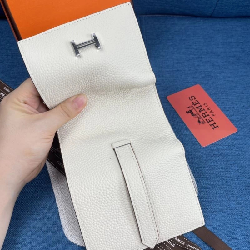 Indistinguishable Hermes Wallets Purse