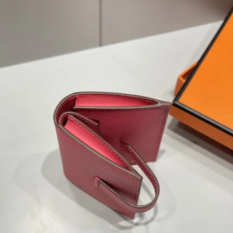 Indistinguishable Hermes Wallets Purse