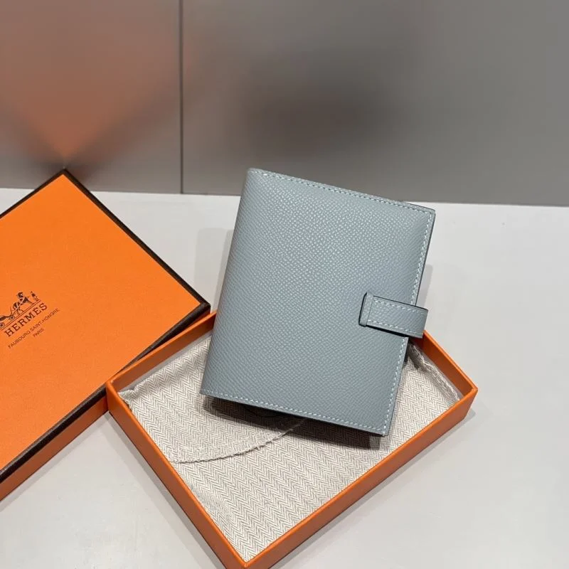 Indistinguishable Hermes Wallets Purse