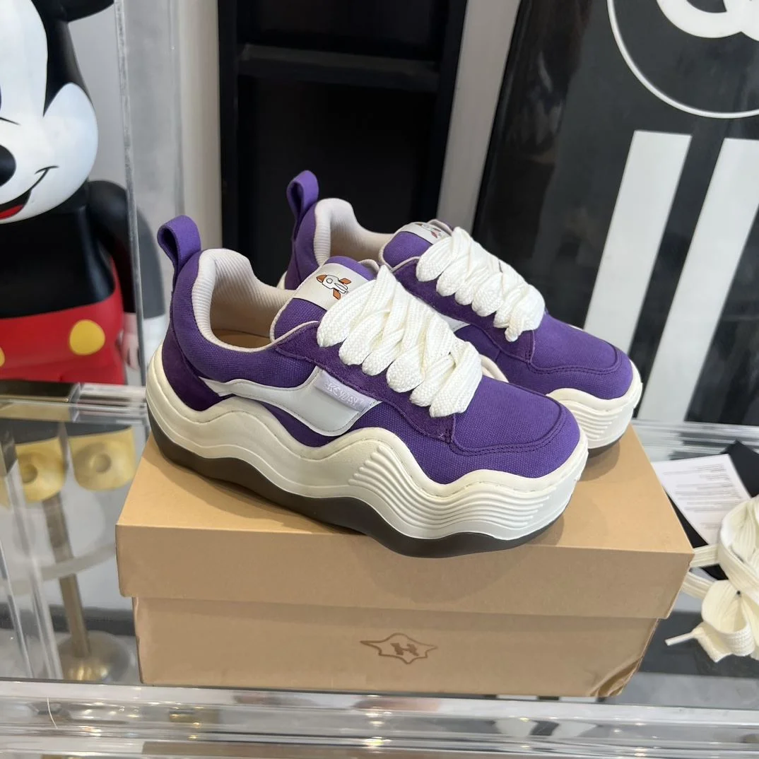 Indistinguishable Heyday Shoes