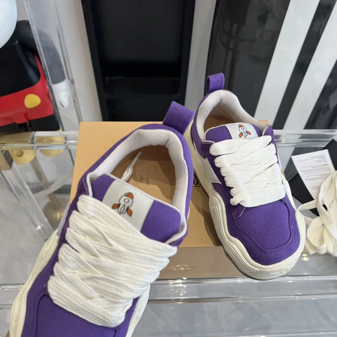 Indistinguishable Heyday Shoes