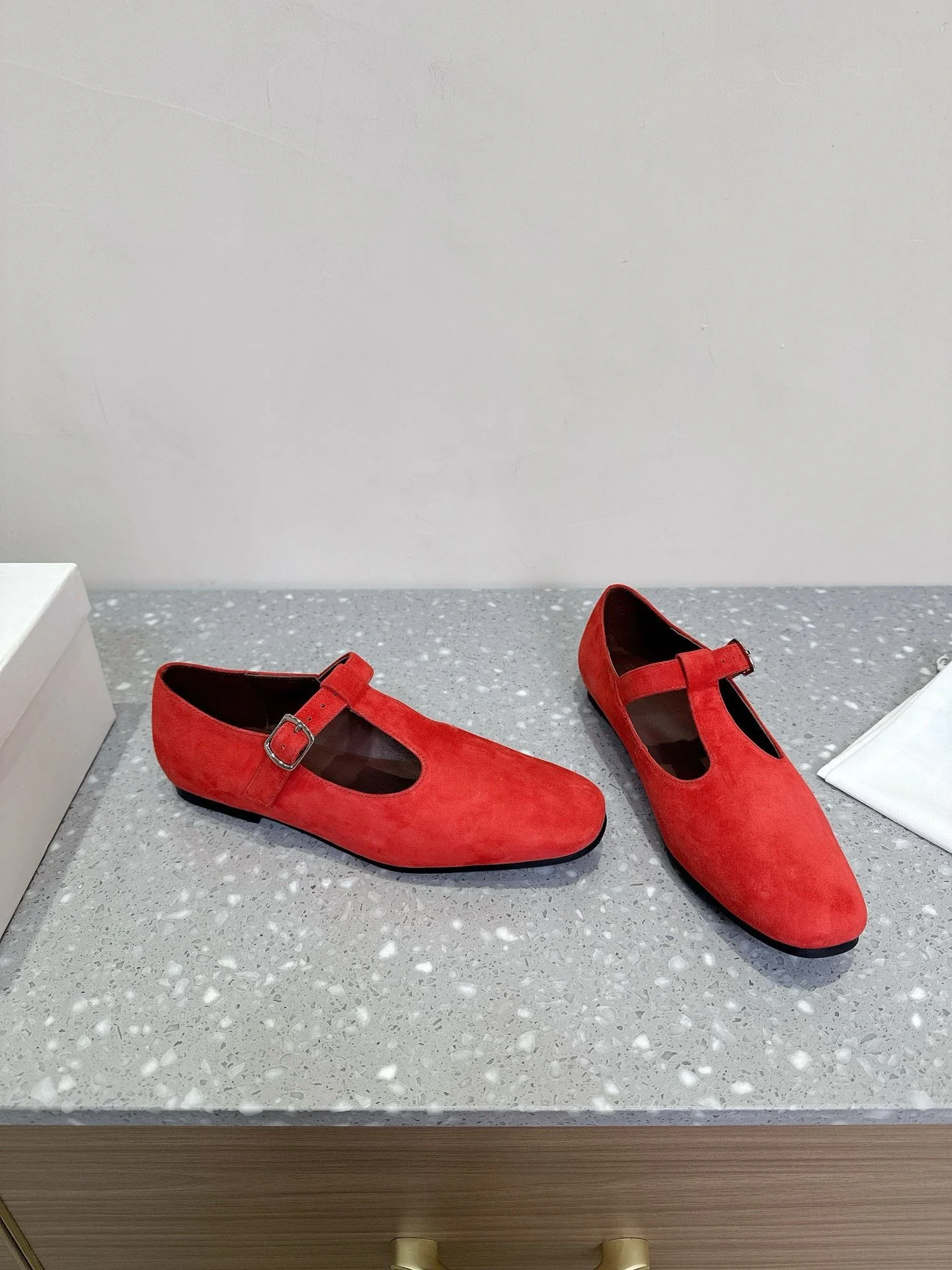 Exact replica Hidemi Shoes