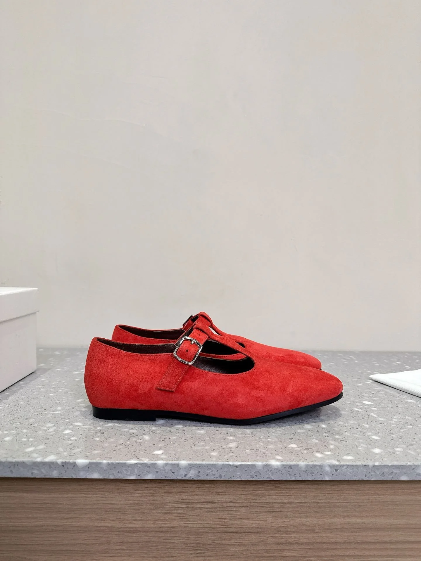 Exact replica Hidemi Shoes