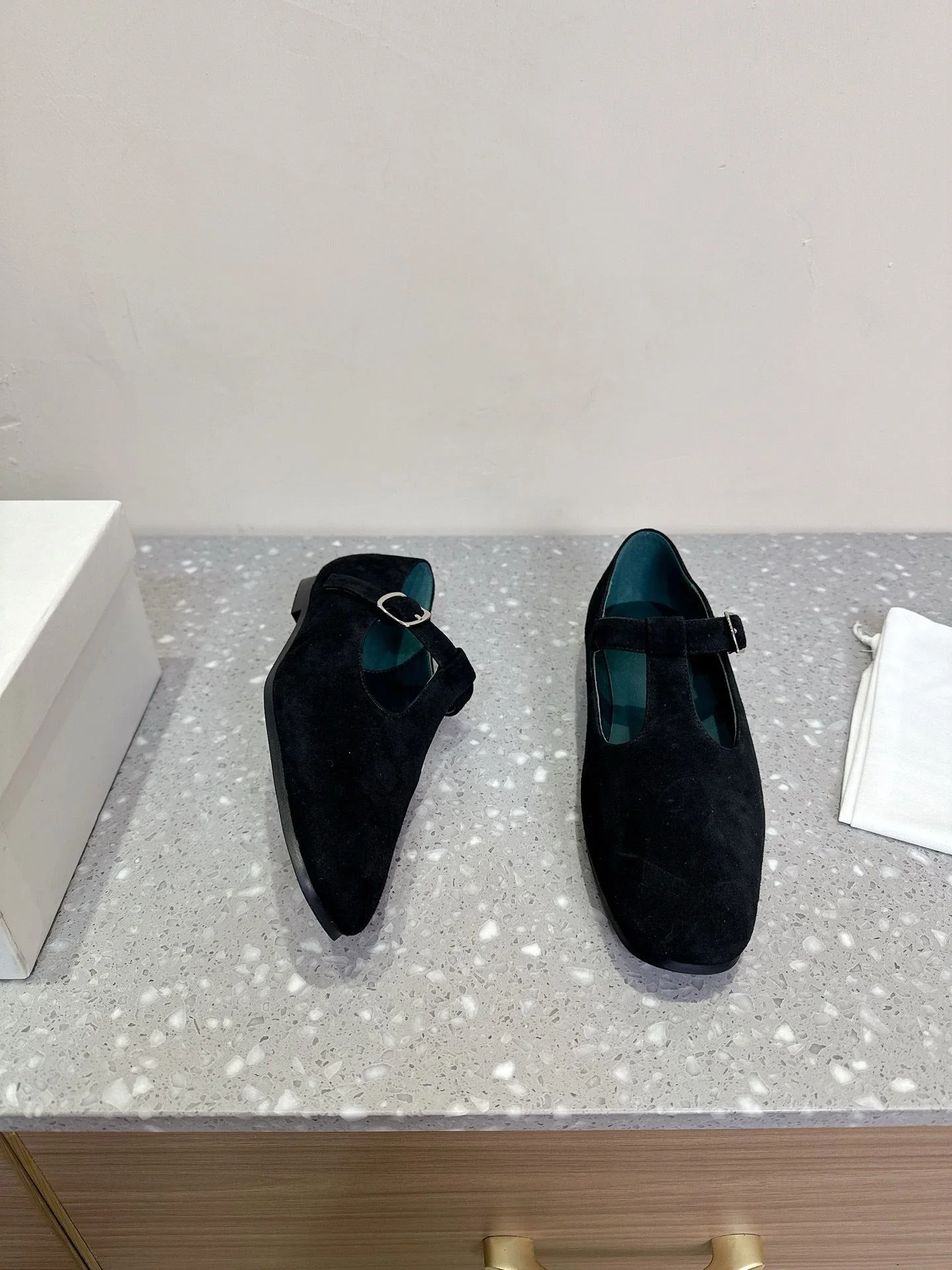 Top mirror Hidemi Shoes