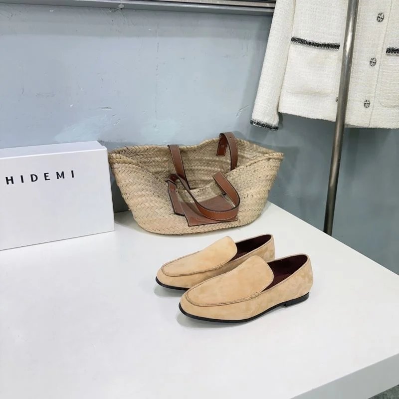 Accurate model Hidemi Shoes