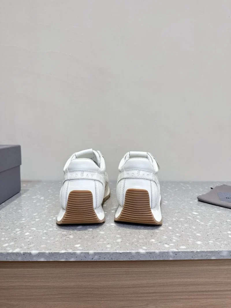 Accurate model Hogan Shoes