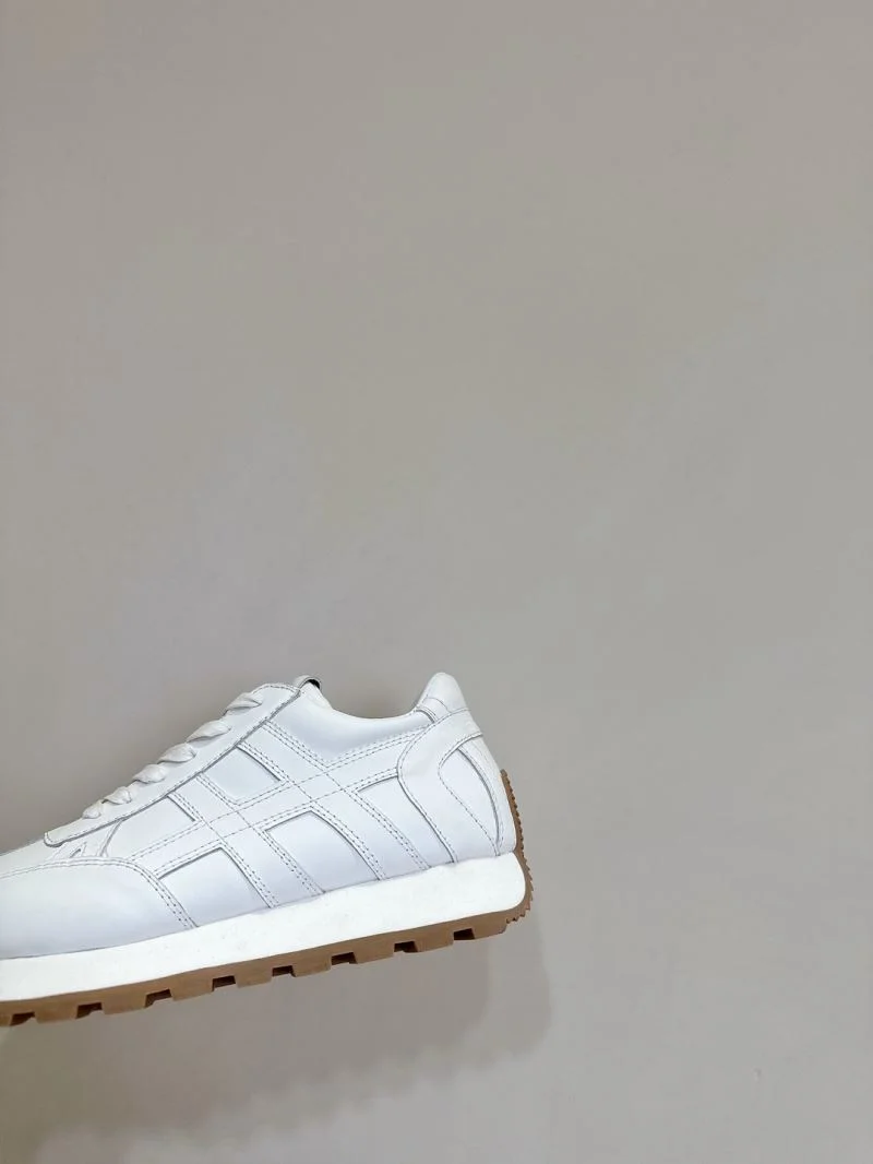 Accurate model Hogan Shoes