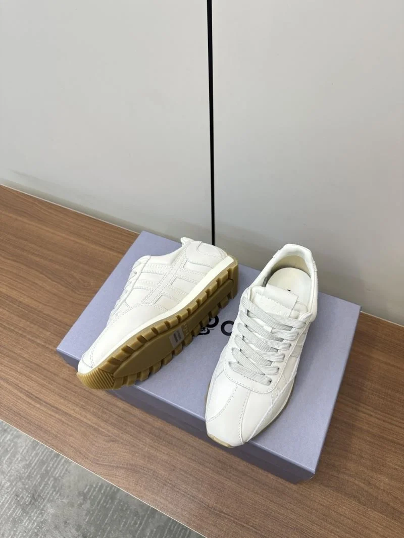 Accurate model Hogan Shoes