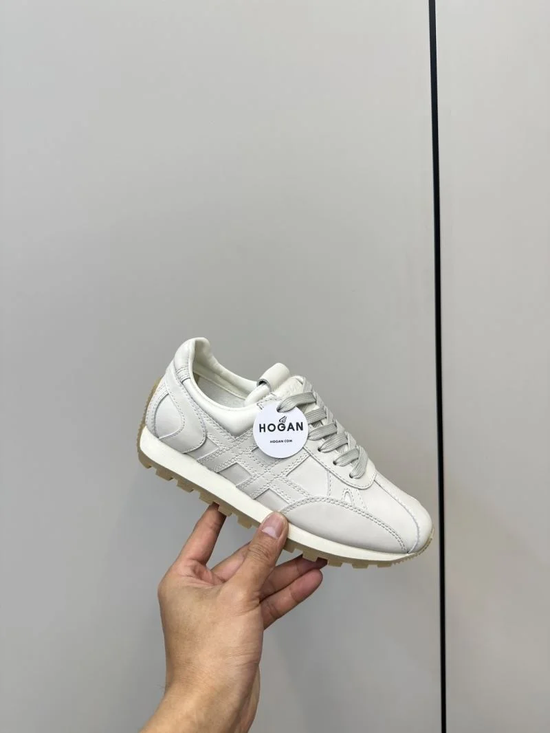Accurate model Hogan Shoes