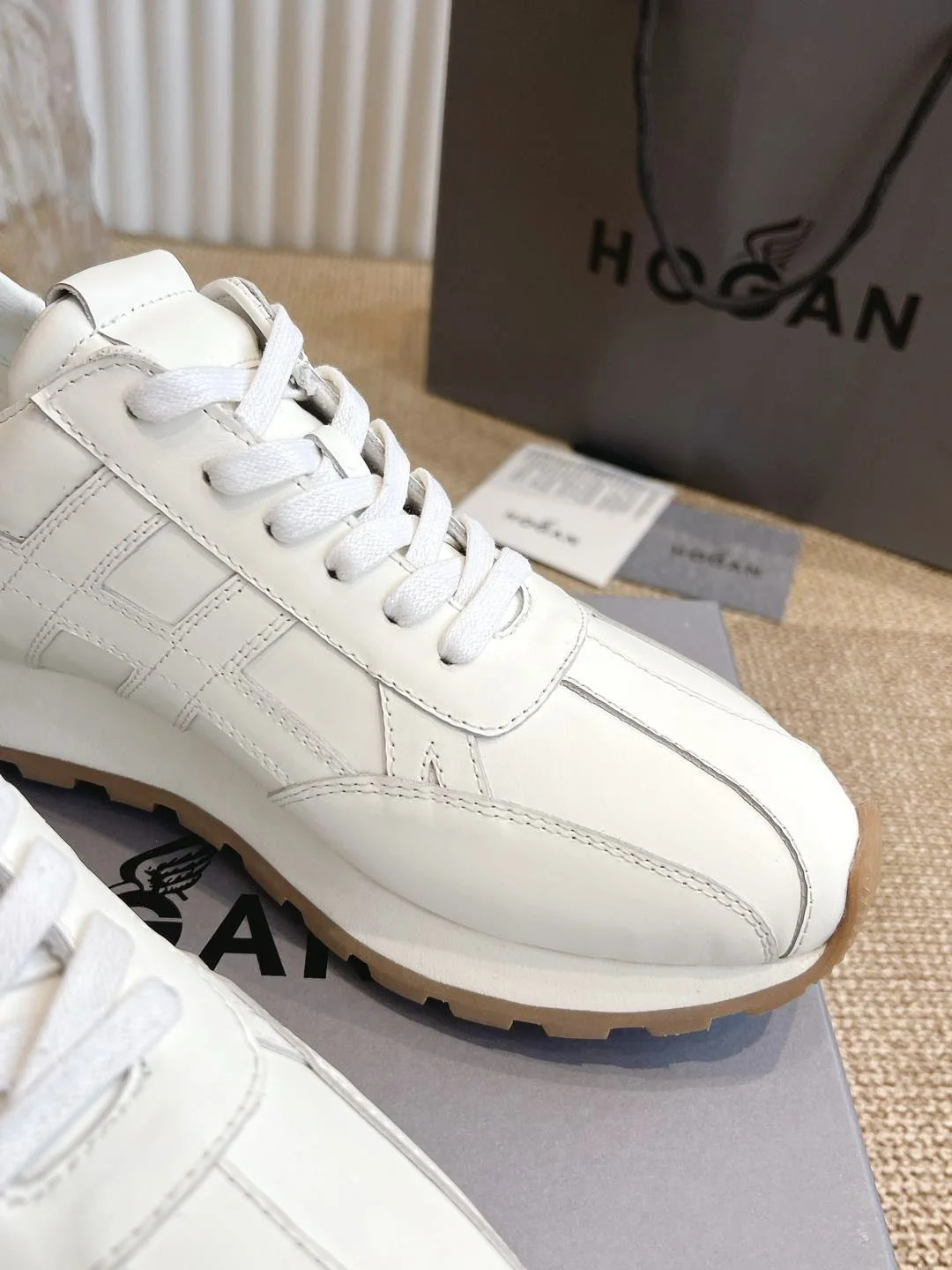Exact replica Hogan Shoes